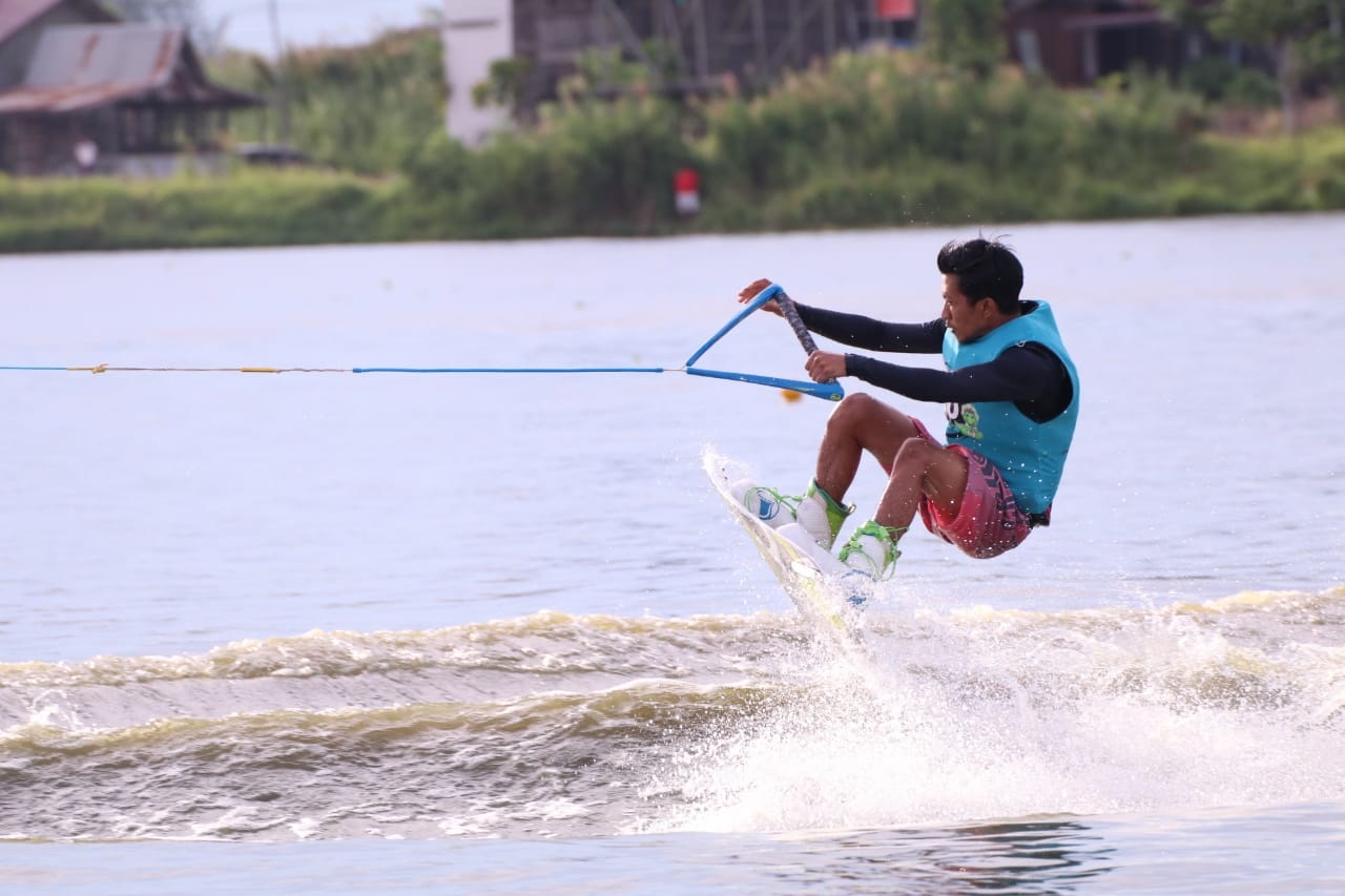 45 Atlet Ski Air Bersaing Dulang Medali : Vivaborneo.com Informatif ...